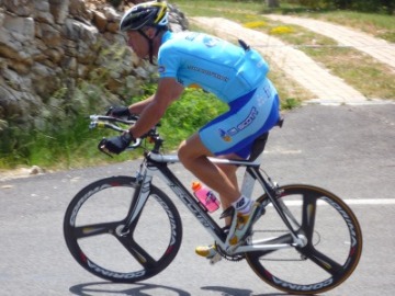Tentative de record des 24 heures sur circuit routier par Jean Pascal ...